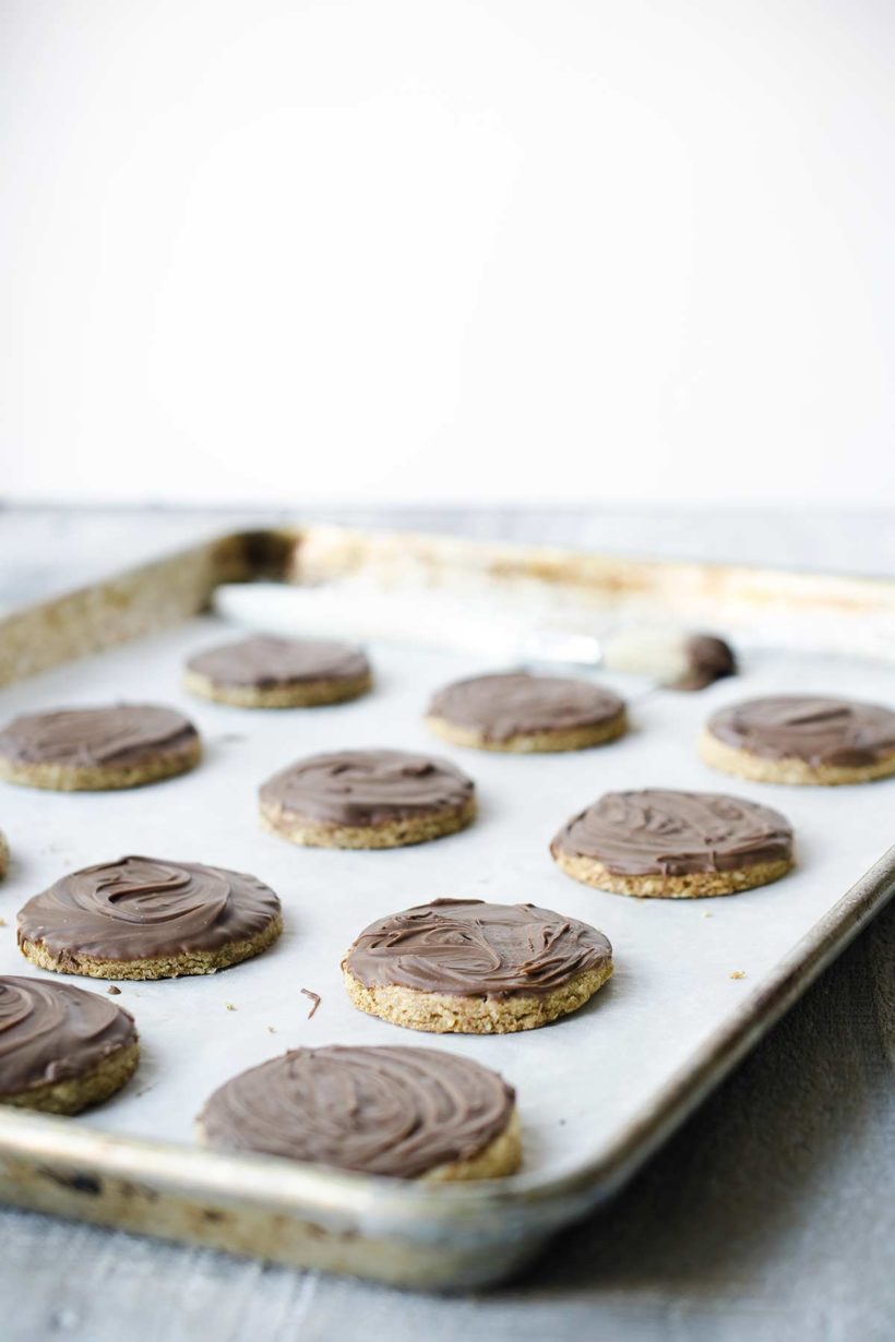 Homemade Chocolate Digestive Biscuits - Savory Simple
